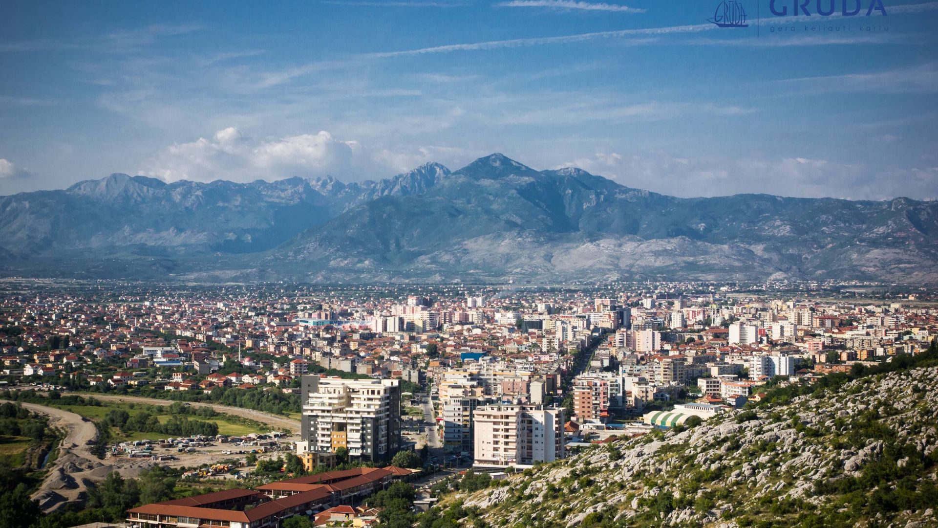 Albanija - lyg miglose skendintis labirintas | Gruda.lt
